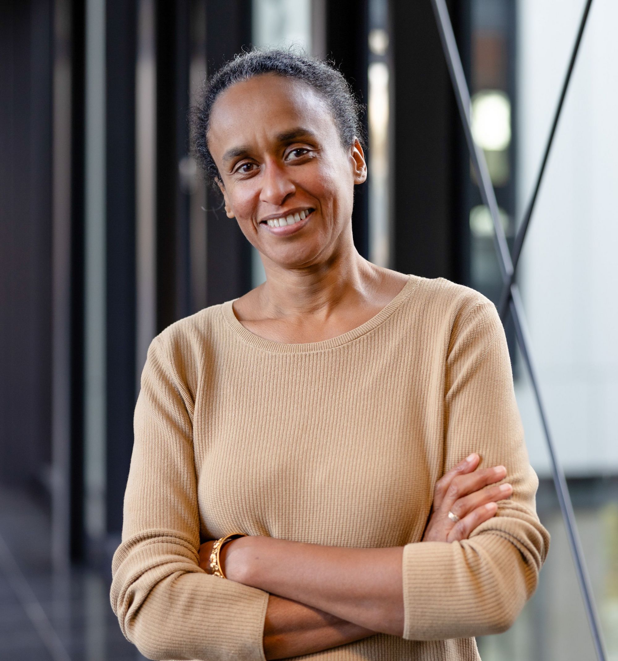 Fakultät für Mathematik: Prof. Dr. Stéphanie Cupit-Foutou Geometry ...